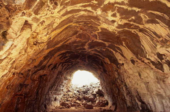 Dig Into Winton: Caves, Gems And Bones In Outback Queensland